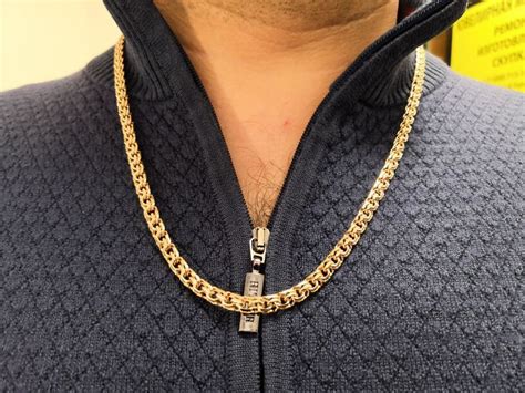 Бисмарк На Шее Фото —