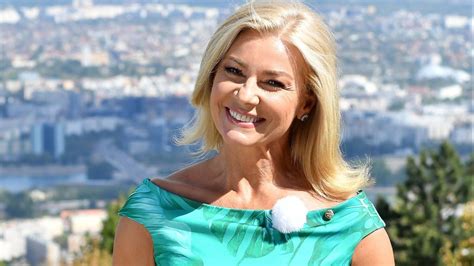 Barta Sylvia Bikiniben Mutatta Meg Az Alakját 24 Hu