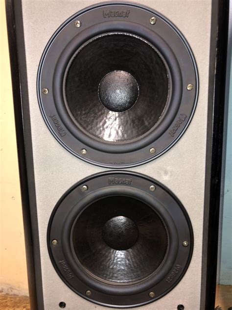 Magnat Zero 7 масивни колони гр. Шумен м-т Сакарка • OLX.bg