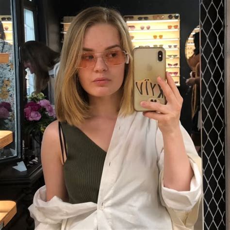 I M Daria Threads Say More