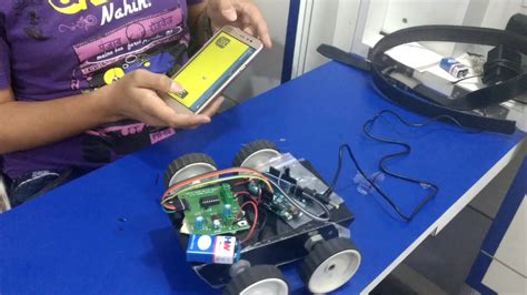 Android Phone Motion Controlled Robocar Using Arduino And Bluetooth Via Android App Youtube
