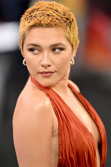 Florence Pugh Was Hit In The Face By A Thrown Object At A Dune Press