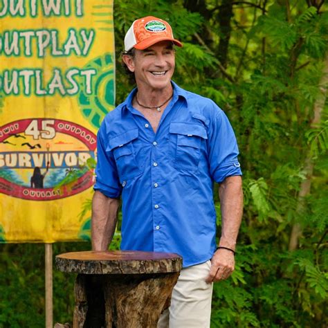Jeff Probst Will No Longer Snuff The Torches Of Survivor Quitters