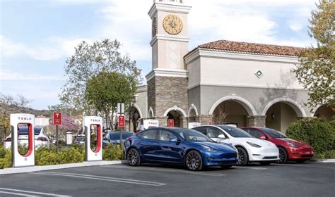 미국서 테슬라 충전 규격 확대…고민 빠진 현대차 민중의소리