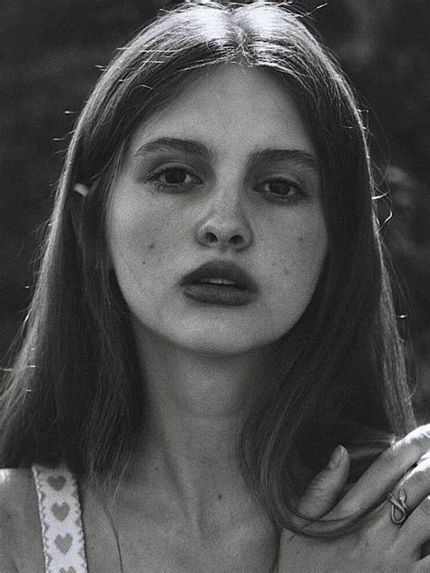 Viktoria Prokopiv Mainboard Colours