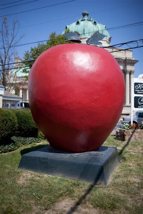 The Worlds Largest Apple In Winchester Virginia