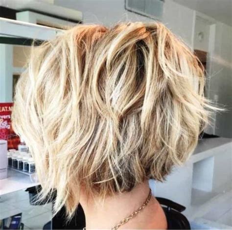 30 Layered Inverted Bob Hairstyles For Flattering Looks