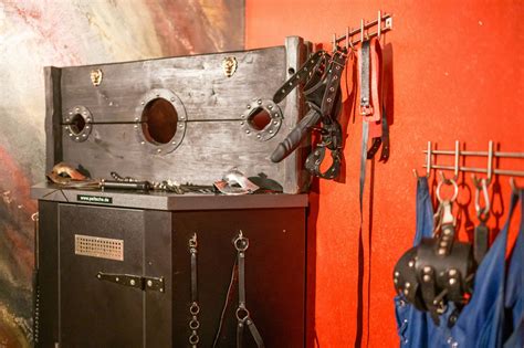 Wirklichkeit Der Prostitution Im Saarland Besuch Im Bordell Paradise