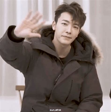 Lee DongHae và những bí mật kinh hoàng khiến Fan run sợ Hyukie Lee
