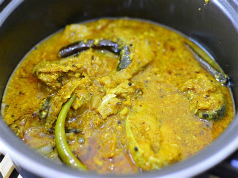 गोअन फिश करी की रेसिपी Goan Fish Curry Recipe Hindi Boldsky