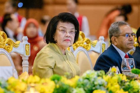 លោកជំទាវ ឯកឧត្តម ថ្នាក់ដឹកនាំ សមាជិក សមាជិកា គណៈកម្មការទី៨ នៃរដ្ឋសភា អញ្ជើញចូលរួមពិធីលាងសាយភោជន៍