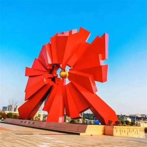 “闯新路、破险阻，湘潭怎么干”系列评论⑥：厉兵秣马再出发发展园区产业