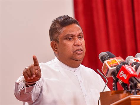 චාමර සම්පත් යළි රිමාන්ඩ් මව්බිම