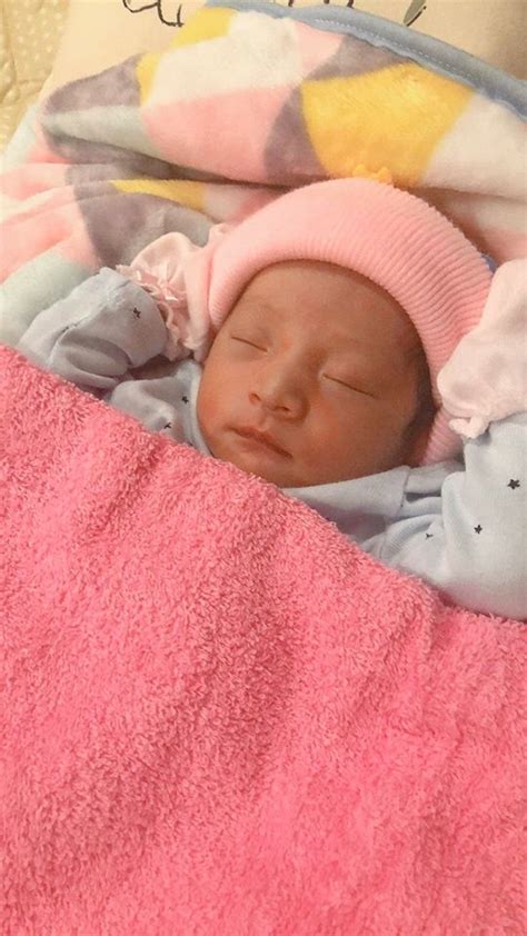 ថាម៉េច បាត់មុខយូរ ឌុច លីដា ទើបតែសម្រាលកូនហើយ Khmerload Cambodia Latest News