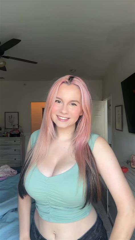 Aniela Yellz Yellz0 • Instagram Photos And Videos