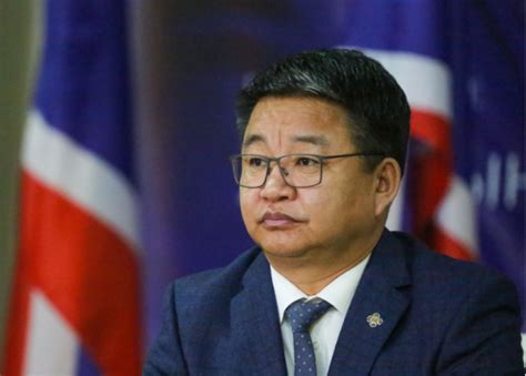 Ж Батсуурь ЖДҮ гээд 40 50 нэр зарласан Тэр хүмүүс нь одоо УИХ ын гишүүн болчихсон байна