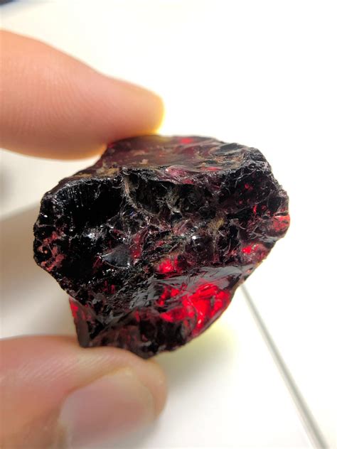 159 Ct Massive Natural Red Garnet Rough Uncut Raw Crystal Loose