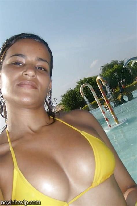 Bonitas Tetas Latinas Fotos Porno Xxx Fotos Imágenes De Sexo 1959500