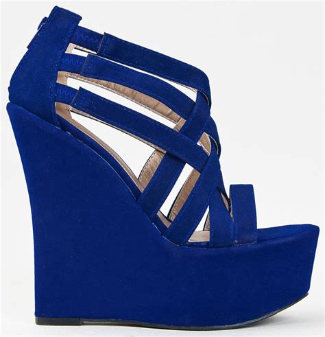 Qupid Kunis 10 High Platform Wedge Heel Strappy Sandal Black Nubuck 6