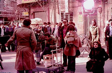 چهل از راست شهره آغداشلو بازیگر، مهوش شیخ‌الاسلامی منشی‌صحنه