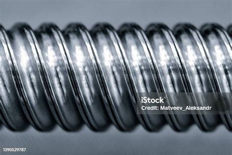선형 볼 스크류 기어 금속 절단기의 작업 부품을 이동하기위한 드라이브 산업 개념 배경 나사에 대한 스톡 사진 및 기타 이미지 나사 공 스포츠 장비 0명 Istock