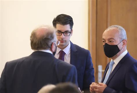 Планът за възстановяване и устойчивост е публикуван за обществено обсъждане По света и у нас