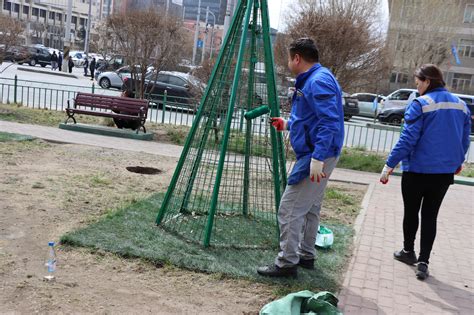 БАРИЛГЫН ХӨГЖЛИЙН ТӨВИЙН АЖИЛТНУУД “ХАЙРЫН ТӨГӨЛ” БИЧИЛ ЦЭЦЭРЛЭГИЙГ БУДАЖ ЗАСАЖ САЙЖРУУЛЛАА