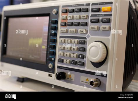 Spectrum Analyzer Hi Res Stock Photography And Images Alamy
