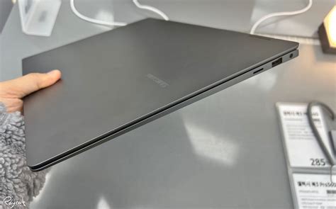 갤럭시북3 프로 360 그라파이트 베이지 비교 첫느낌은