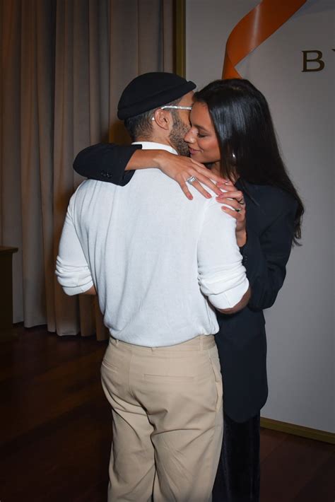 Alane Troca Beijos E Carícias Com Fran Gil Após Assumir Romance Fotos