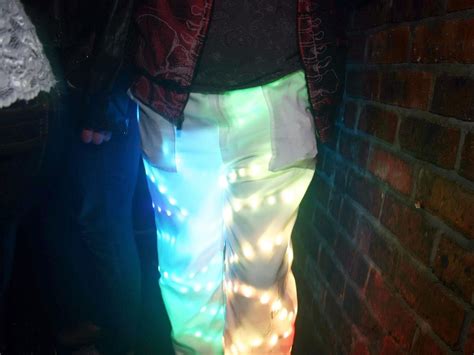 Be The Light Of The Party With This DIY Flashing LED Suit Hacks Mods Circuitry Gadget