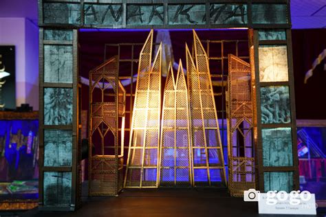 Үндэсний төв архивт найруулагч Н Наранбаатарын хувийн сан хөмрөгийг