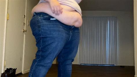 Belly Fat Fucking And Oiling Session Brittneylovebliss