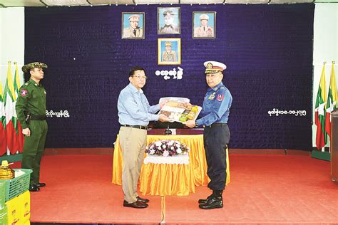 နိုင်ငံတော်လုံခြုံရေးနှင့်အေးချမ်းသာယာရေးကော်မရှင်ဥက္ကဋ္ဌ တပ်မတော်ကာကွယ