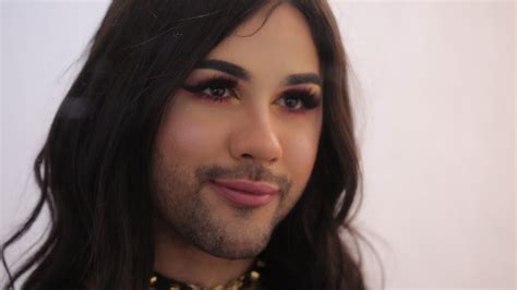 Conheça Samira Close Drag Queen Que Faz Sucesso Jogando Videogame