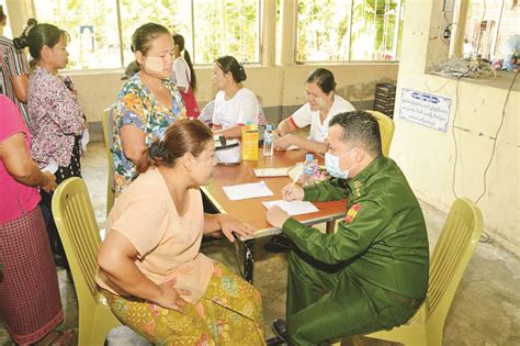 တပ်မတော်မြစ်တွင်းသွားဆေးရုံရေယာဉ် ရွှေပုဇွန် နှင့် မြစ်ရေယာဉ် စကု မ