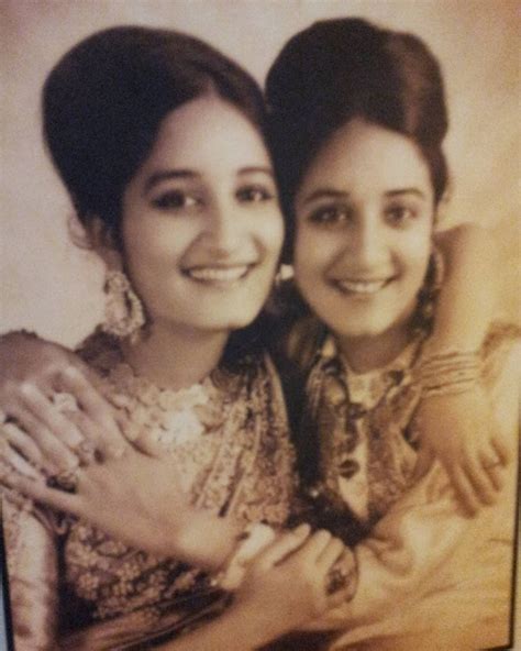 Bushra Ansari Sister Asma
