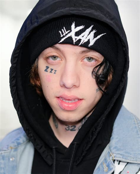 Billie Eilish Lookalikes Celebs That Look Like Billie Eilish