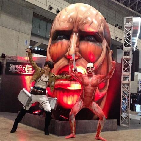 Aot Colossal Titan Cosplay Is Everywhere