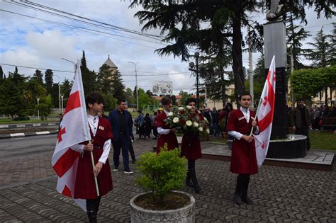 სამტრედიის მერმა მეორე მსოფლიო ომის ვეტერანებს ფაშიზმზე გამარჯვების 78 წლისთავი მიულოცა Kvira Ge