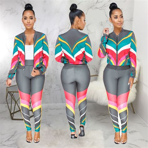 Colorful Print Running Sports Suits Outfits Smr3002 Suits Outfit