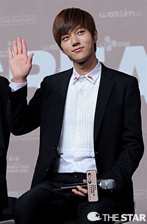 [포토] 엘 시선 사로잡는 매력적인 눈빛