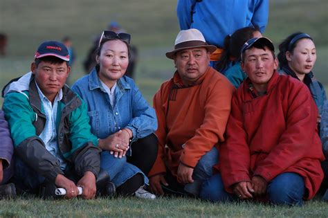 Аймгийн удирдлагууд Зэрэг сумын Бураа багийн нутаг “ШИЛИЙН ГОЛ” ын зусланд ажиллажээ