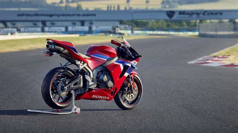La Honda Cbr600rr Vuelve A Europa Tras Seis Años De Parón