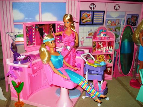Barbie Salon And Boutique Barbie Salon Barbie Doll House Vintage