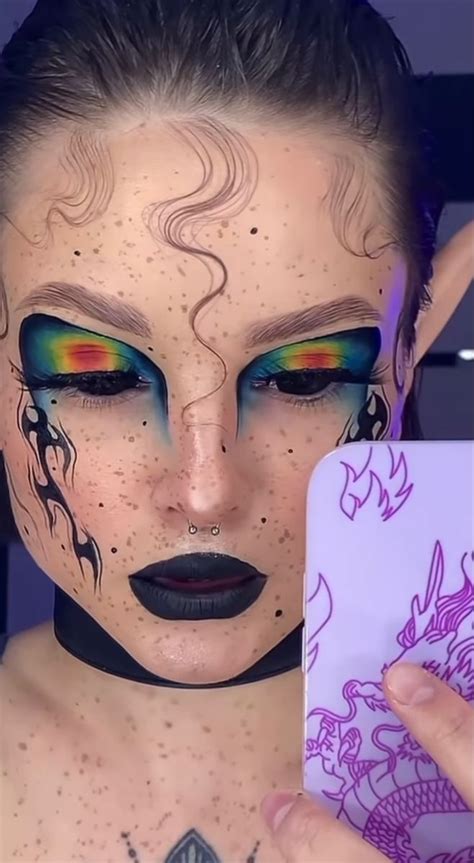 Pin By Destinee Levesque On Make Up In 2022 Creative Makeup Crazy