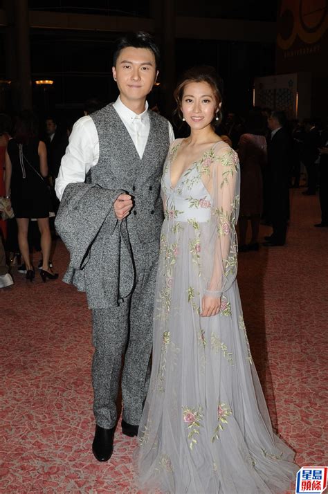 41歲陳自瑤比堅尼上裝拍豐胸廣告 晒驕人上圍騷白滑美腿Fit到漏 星島日報