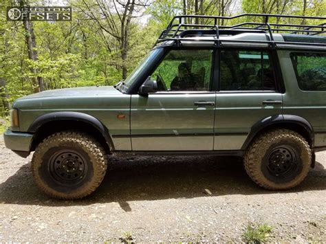 2004 Land Rover Discovery With 16x8 25 Roversnorth Vented Steel And 265