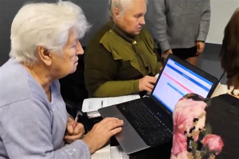 Чи варто переходити з пенсії по інвалідності на пенсію за віком відповідь ПФУ