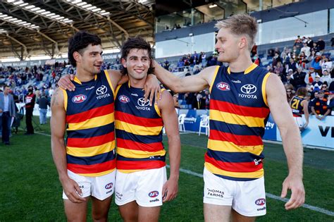 Adelaide Crows Forwards Taylor Walker Josh Rachele Caught In Feisty Training Argument Afl